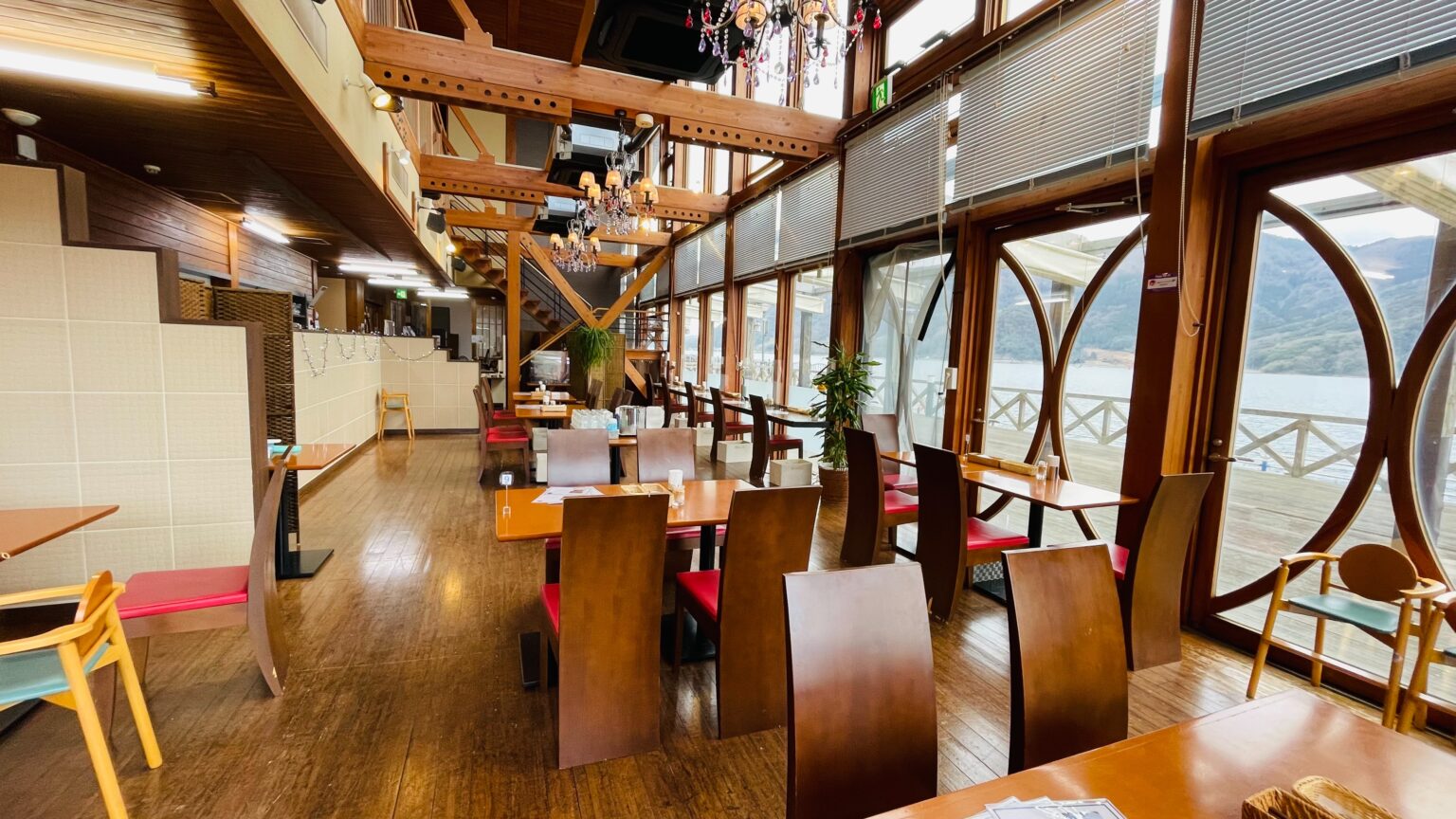 【M's deli-エムズデリ】舞鶴にあるおしゃれなベイサイドプレイス